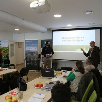 Vzdelávanie v ochrane a výžive drobného ovocia 2026 - prehľad odborného ...